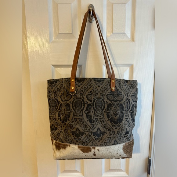 Myra Bag | Bags | Myra Namaste Tote Used Once No Callouts Sold Out And ...